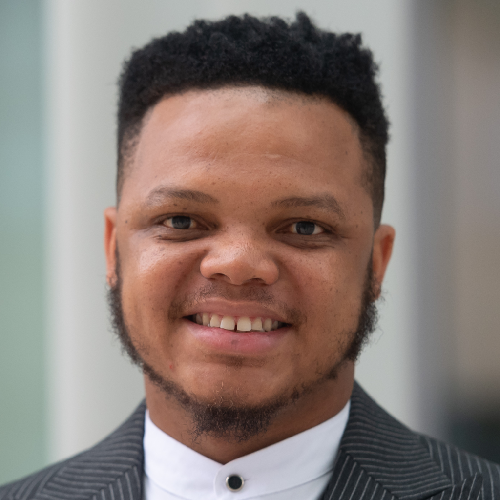 Sylvanus Ogah Ogbu - Afrika kommt!